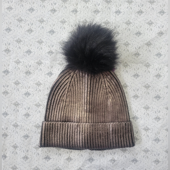 Steve Madden | Accessories | Nwot Steve Madden Metallic Broze Puffball ...